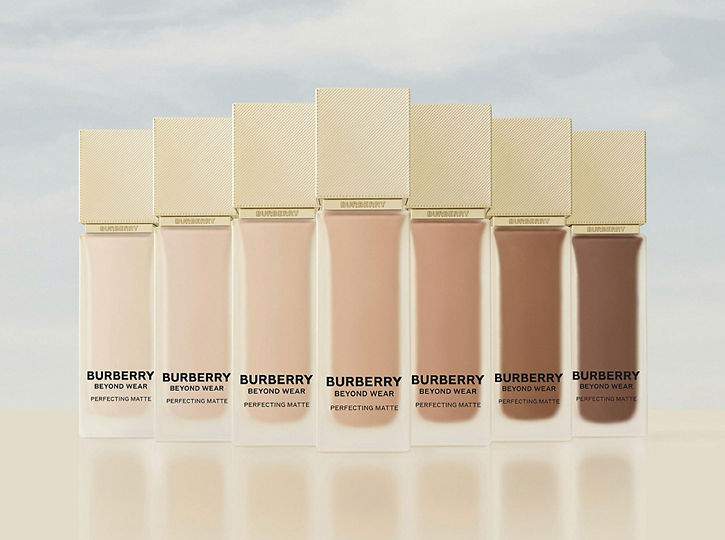 BURBERRY | Black Friday | ช้อปรับของขวัญ 3300 บาท